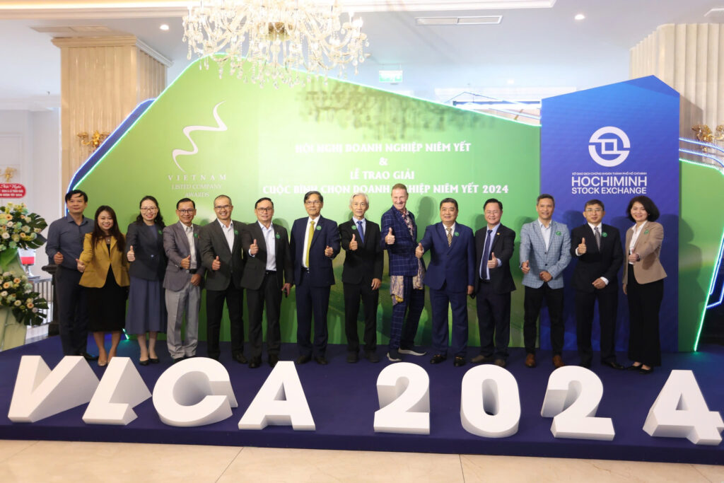 [Press Release] Honoring award-winning enterprises Vietnam Listed ...